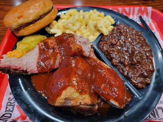 FULL MOON BBQ - Updated October 2025 - 36 Photos & 70 Reviews - 1009 N ...