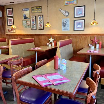 CHAT & NIBBLE - Updated July 2024 - 144 Photos & 145 Reviews - 932 ...