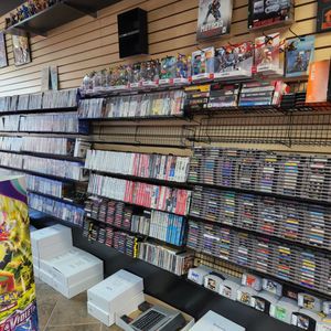 EPIC ROBO-SPIDER - Updated September 2024 - 11 Photos - 317 Main St ...