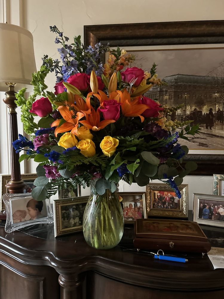 COUNTRY FLORIST - Updated June 2026 - 38 Photos & 42 Reviews - 1302 W ...