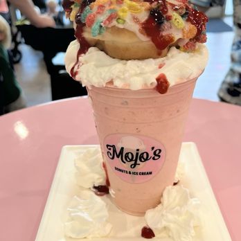 MOJO’S DONUTS & ICE CREAM - Updated October 2025 - 98 Photos & 101 ...