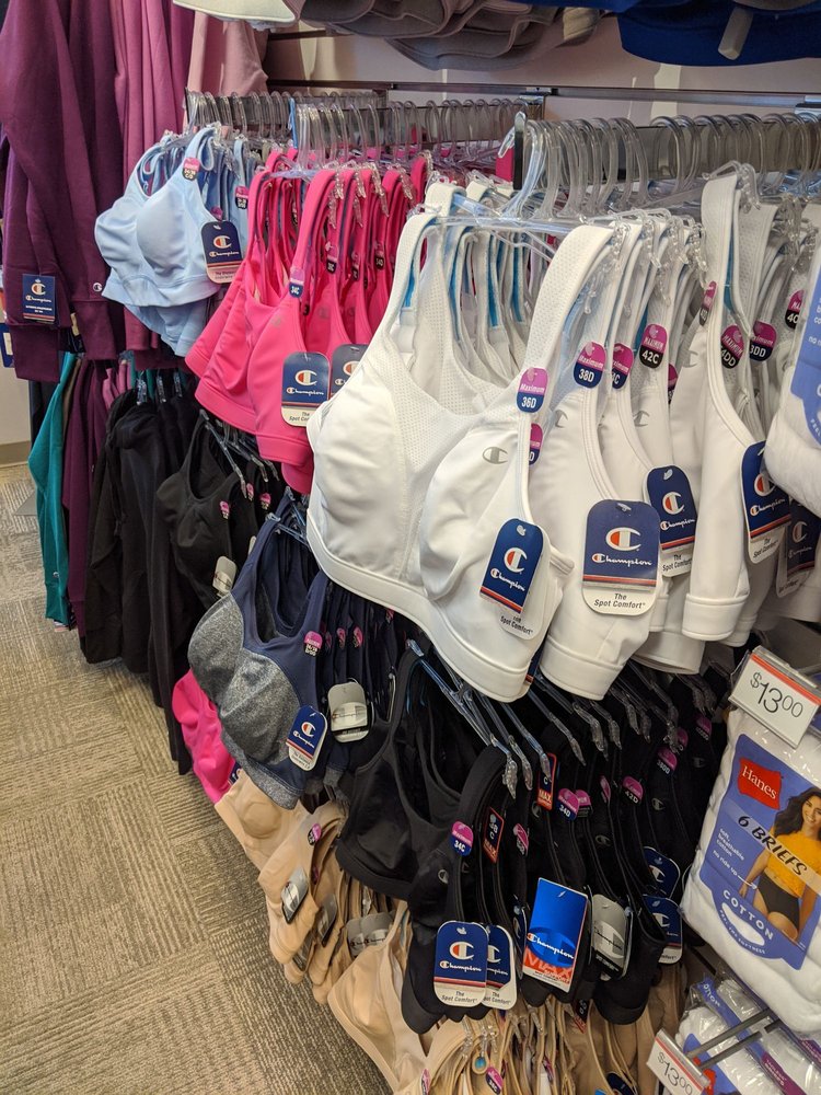 HANES BRANDS - 3965 Eagan Outlets Pkwy, Saint Paul, Minnesota ...