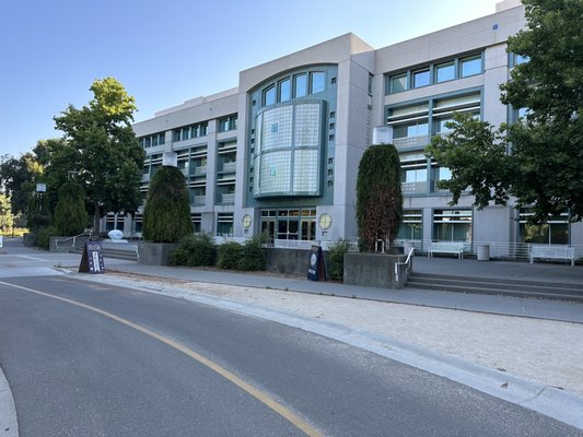 SHIELDS LIBRARY - Updated October 2025 - 67 Photos & 38 Reviews - 100 ...