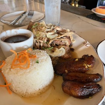 ISLA CUBAN-LATÍN KITCHEN & RUM BAR - 2941 Photos & 2113 Reviews - 30 ...