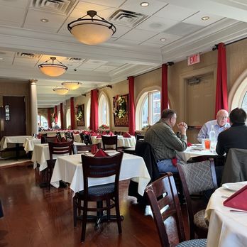 CAFÉ BELLO - Updated September 2025 - 193 Photos & 255 Reviews - 1044 ...