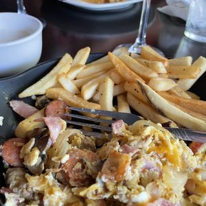 THE ALIBI PUB AND GRILL - Updated July 2025 - 41 Photos & 34 Reviews ...