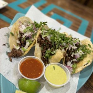 EL COMAL TACOS Y CANTINA - Updated June 2025 - 24 Photos - 2409 ...