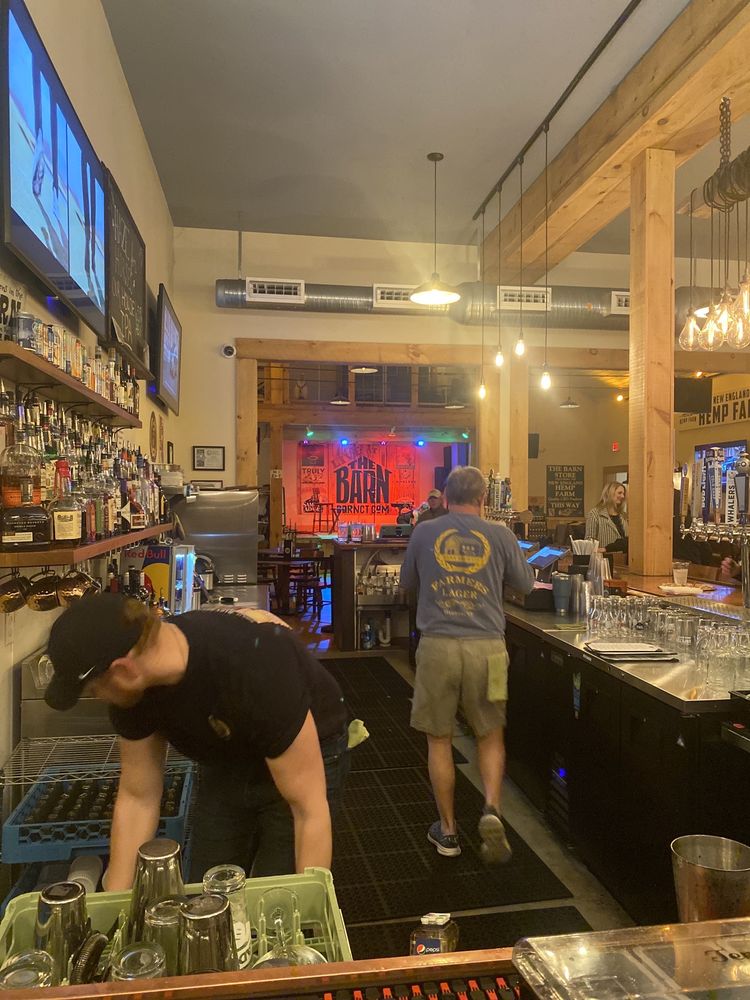 THE BARN - Updated July 2024 - 17 Photos - 13 Fort Hill Rd, Groton ...