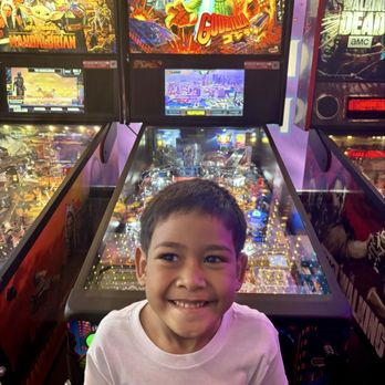 SIDE QUEST ARCADE - Updated December 2025 - 74 Photos & 24 Reviews ...
