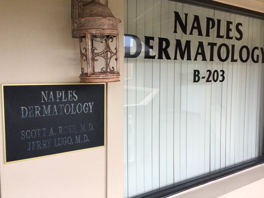 G. JERRY LUGO, MD - Updated October 2025 - 4085 Tamiami Trl N, Naples ...