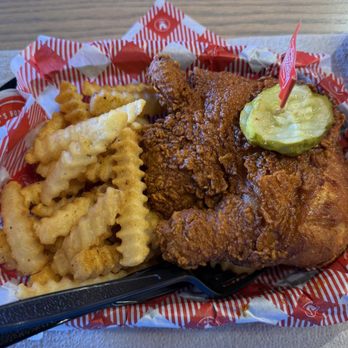 HATTIE B’S HOT CHICKEN - AUSTIN - SOUTH LAMAR - Updated December 2025 ...