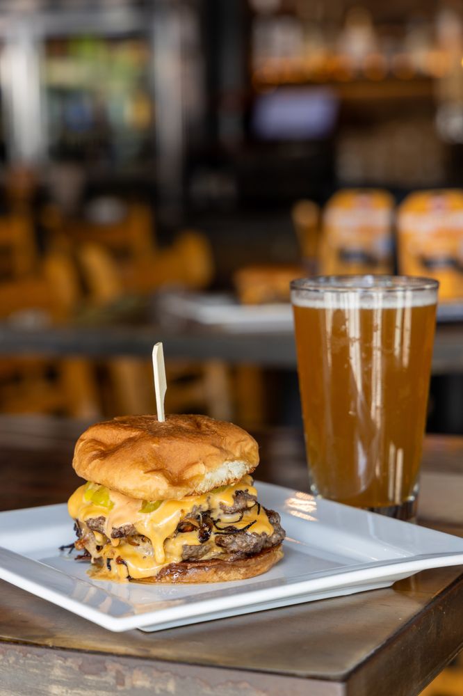 KNOTTY BARREL - Updated December 2025 - 872 Photos & 875 Reviews - 844 ...