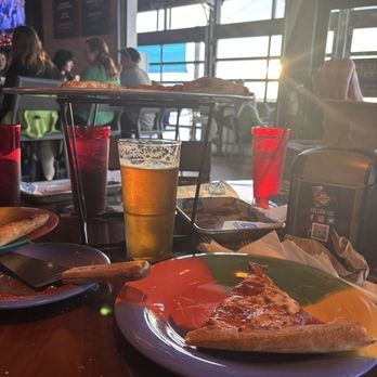 SHOREBREAK PIZZA & TAPHOUSE - PUNGO - Updated December 2025 - 408 ...