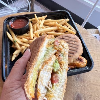 MEDII KITCHEN - 581 Photos & 809 Reviews - 116 S Fairmont Blvd, Anaheim ...