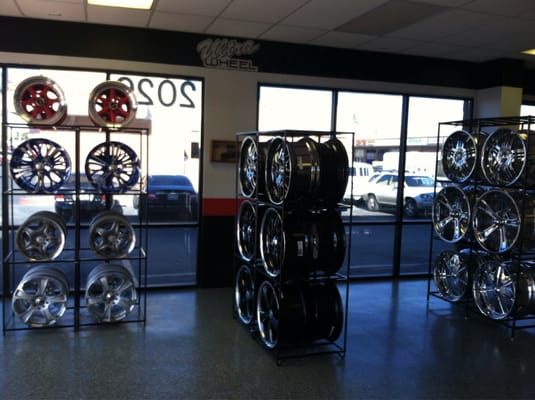 ARCO AUTO CENTER - Updated October 2025 - 24 Photos & 40 Reviews - 2021 ...