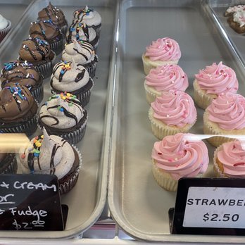 THE PATIO CAFE & BAKERY - Updated December 2024 - 98 Photos & 80 ...