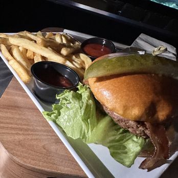 STAR CINEMA GRILL - SPRINGWOODS - Updated January 2025 - 136 Photos ...