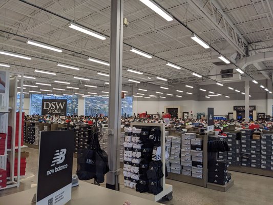 DSW DESIGNER SHOE WAREHOUSE - 24 Photos & 36 Reviews - 1 Worcester Rd ...