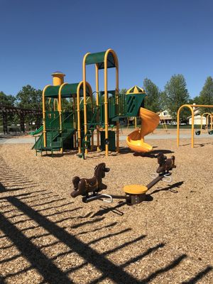 FRANK HOYT PARK - Updated September 2025 - 34 Photos - 300 E 3rd St ...