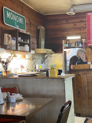 MONOWI TAVERN - Updated August 2024 - 16 Photos & 12 Reviews - 9 Broad ...