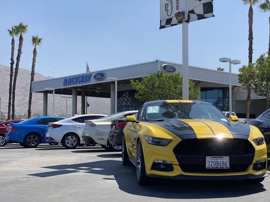 RACEWAY FORD - Updated July 2025 - 436 Photos & 372 Reviews - 5900 ...