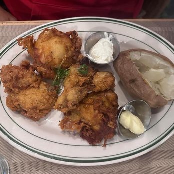 THREE BEAR RESTAURANT - Updated June 2024 - 227 Photos & 379 Reviews ...