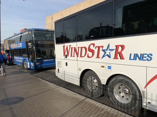 MEGABUS | 68 Photos & 427 Reviews - Chicago, Illinois - Buses - Phone ...