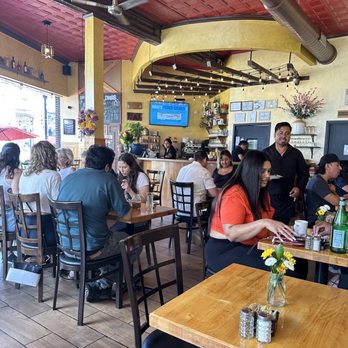 SONOMA BISTRO - 555 Photos & 400 Reviews - 59 Park Ave, Rutherford, New ...