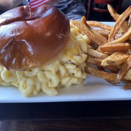 MAXON’S AMERICAN GRILL - Updated January 2026 - 133 Photos & 153 ...