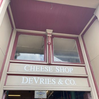 DEVRIES & CO - Updated October 2025 - 110 Photos & 68 Reviews - 2468 Market, Detroit, Michigan ...