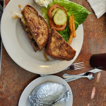 TONY’S BREAKFAST CAFE AND FAMILY RESTAURANT - Updated April 2025 - 278 ...