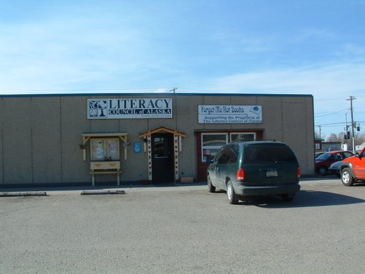 FORGET-ME-NOT BOOKS - Updated October 2025 - 517 Gaffney Rd, Fairbanks ...