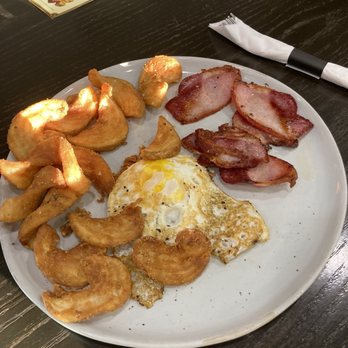 EMERALD TAVERN GAMES & CAFE - Updated July 2024 - 250 Photos & 233 ...