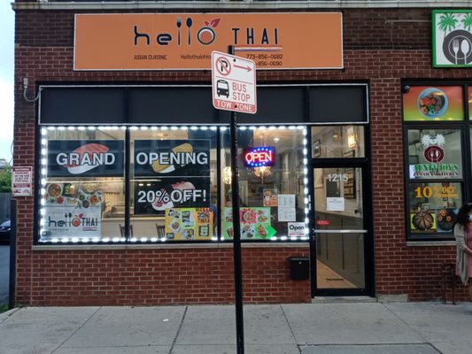 HELLO THAI - Updated June 2025 - 67 Photos & 48 Reviews - 1215 W Devon ...