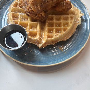 THE ICON RESTAURANT AND LOUNGE - Updated May 2025 - 106 Photos & 72 ...