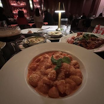 FIORETTA - Updated October 2025 - 517 Photos & 204 Reviews - 318 N ...