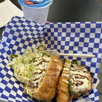 ISLAND DELI AND SMOOTHIE BAR - Updated September 2024 - 110 Photos ...