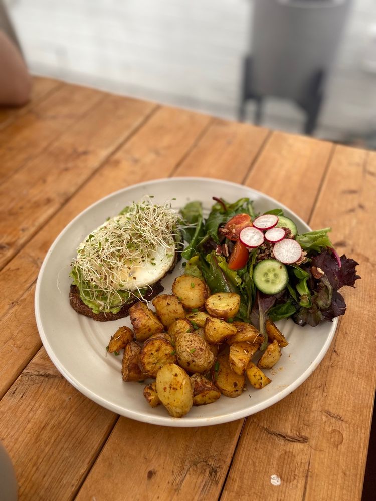 PERA CAFE - Updated August 2024 - 29 Photos - 62 Nassau Street, Toronto ...