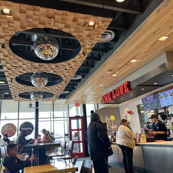 RAISING CANE’S CHICKEN FINGERS - Updated January 2026 - 61 Photos & 29 ...