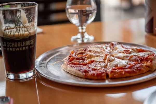 MAZAMA PUBLIC HOUSE - Updated January 2026 - 73 Photos & 40 Reviews ...