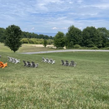 TWO LADS WINERY - Updated June 2024 - 116 Photos & 173 Reviews - 16985 ...