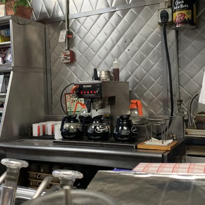 THE RED MAPLE - Updated September 2025 - 37 Photos & 62 Reviews - 328 ...