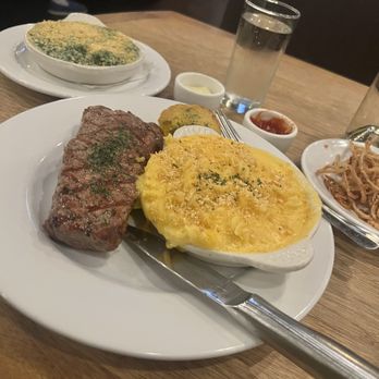 PERRY’S - EMBARCADERO - 929 Photos & 941 Reviews - 155 Steuart St, San ...