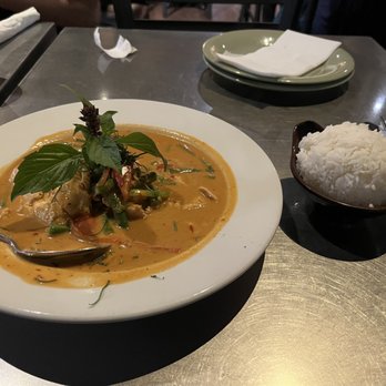 YUPHA’S THAI KITCHEN - 617 Photos & 965 Reviews - 1805 E Elliot Rd ...