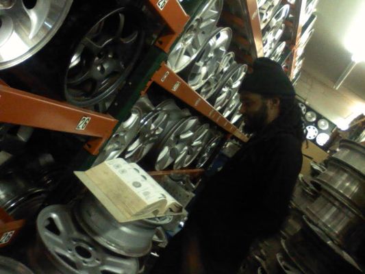 HUBCAP HEAVEN IN SUITLAND MARYLAND - Updated December 2025 - 17 Photos ...