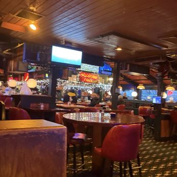 DOC’S FOOD & SPIRITS - Updated December 2025 - 190 Photos & 315 Reviews ...