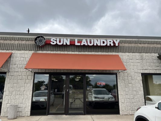 SUN LAUNDRY-SUPER COIN LAUNDROMAT - Updated December 2025 - 515 ...