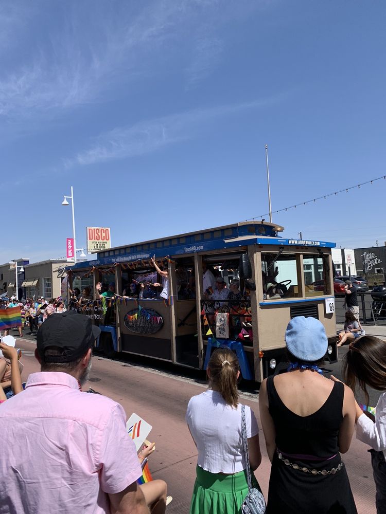 ALBUQUERQUE PRIDE PARADE - Updated July 2025 - 30 Photos - 300 San ...