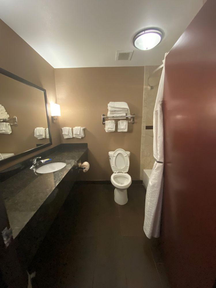 HOLIDAY INN EXPRESS & SUITES MOAB - Updated December 2024 - 74 Photos ...