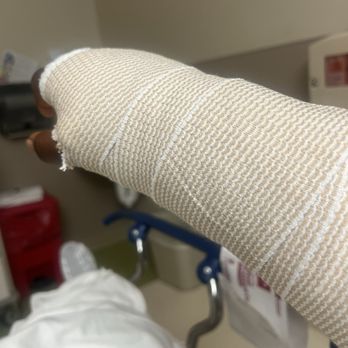 CAPITAL HEALTH MEDICAL CENTER - HOPEWELL - Updated December 2025 - 41 ...